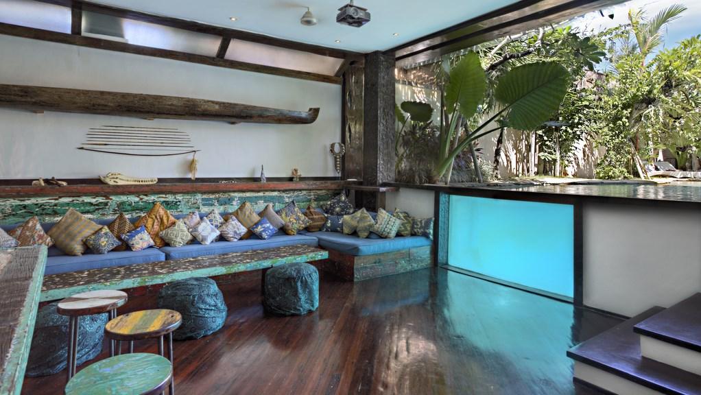 Villa Jempiring in Seminyak, Bali - 5 bedrooms